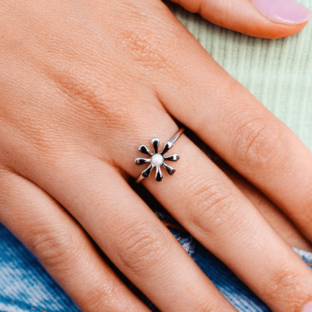 Pura Vida Flower Power Ring — The Cottage